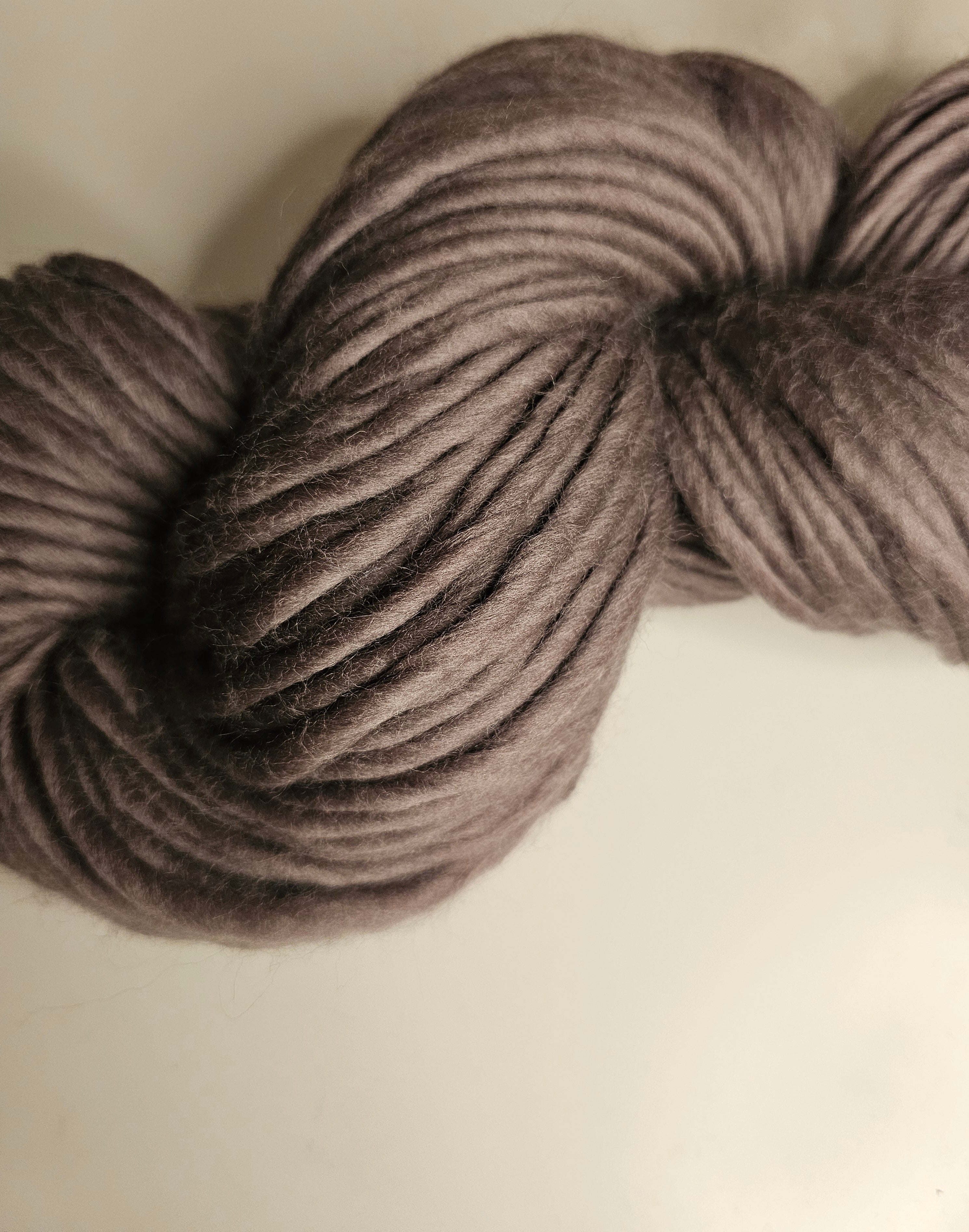 Pewter - Super chunky yarn – Farm to Fibre